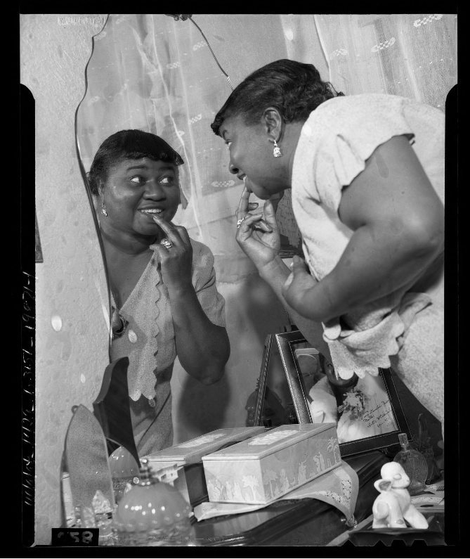 Vanities: Hattie McDaniel at her dressing table – PERFUME PROFESSOR